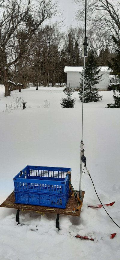 A Radio Sled for Winter Outdoor Ops – Ham Radio Outside the Box