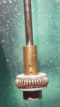 Reviving a Webster Band Spanner – a 1950s manual screwdriver antenna ...