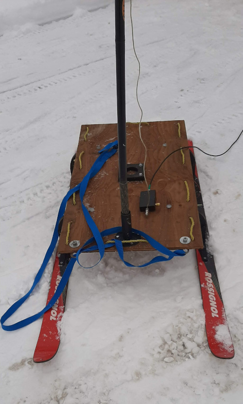 A Top Loaded End-Fed Half-Wave Antenna for 20m – Ham Radio Outside the Box